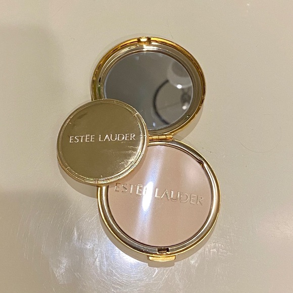 Estee Lauder | Makeup | Este Lauder Translucent Pressed Powder Compact ...